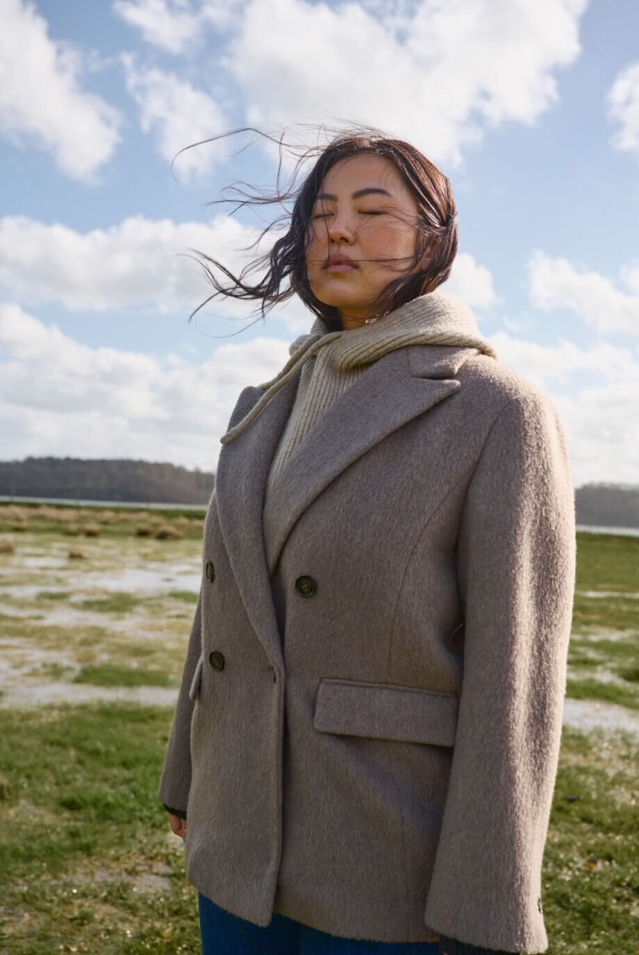 The Ultimate Guide to Transitional Jackets (2025) - Zizzifashion